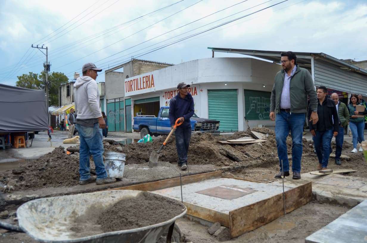 Atiende Adolfo Solis propuestas vecinales en Colinas del Sol - Aula ...